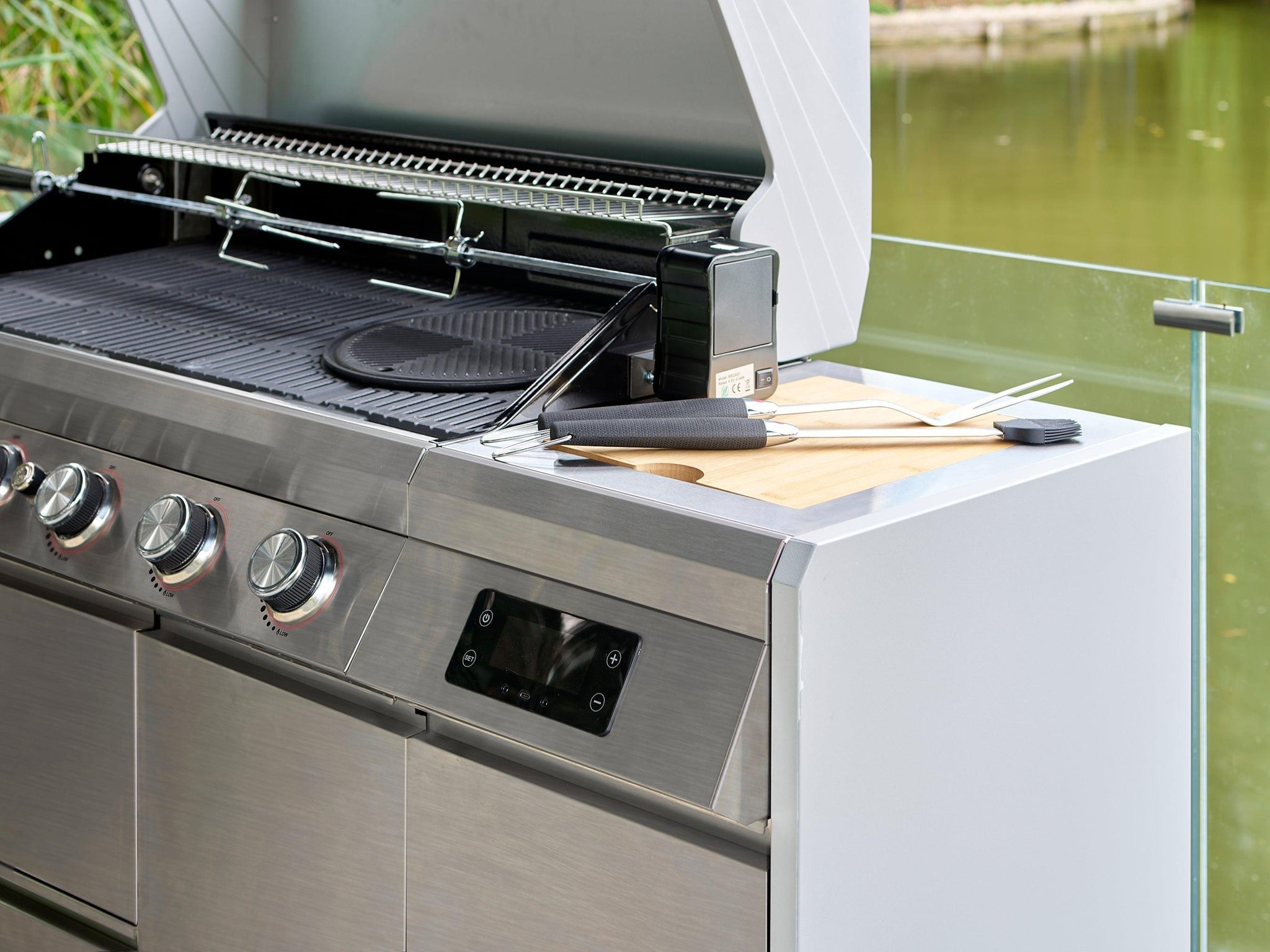 Grillstream Island 6 Burner Hybrid Gas & Charcoal BBQ | BBQ Land
