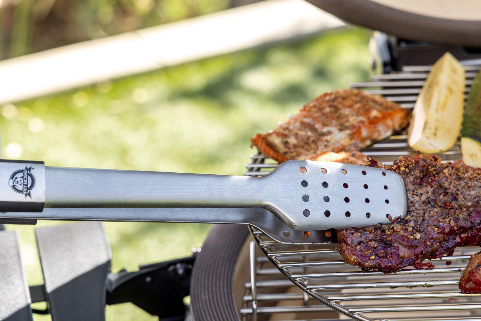 Pit Boss K24 24" (60cm) Black Ceramic Kamado BBQ with Cover | BBQ Land